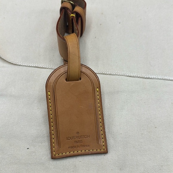 Louis Vuitton | Bags | Authentic Louis Vuitton Luggage Name Tag Poignet ...
